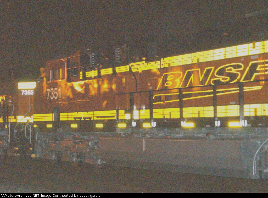 BNSF 7351